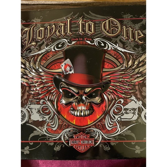 Harley-Davidson | Accents | Harleydavidson Loyal To One Skull Embossed ...